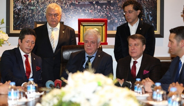 Ali Ay mazbatasını aldı | Belge.com.tr - Yeni Türkiye’nin haber sitesi